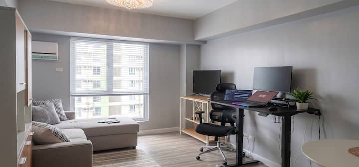 Big 1 Bedroom W View In It Park With Standing Desk - Cebu