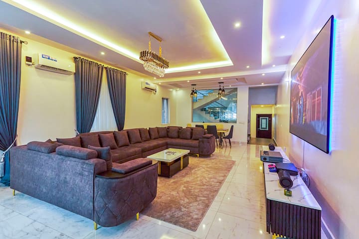 Rooftop Views! Modern Penthouse In Lekki - Lagos, Nigeria