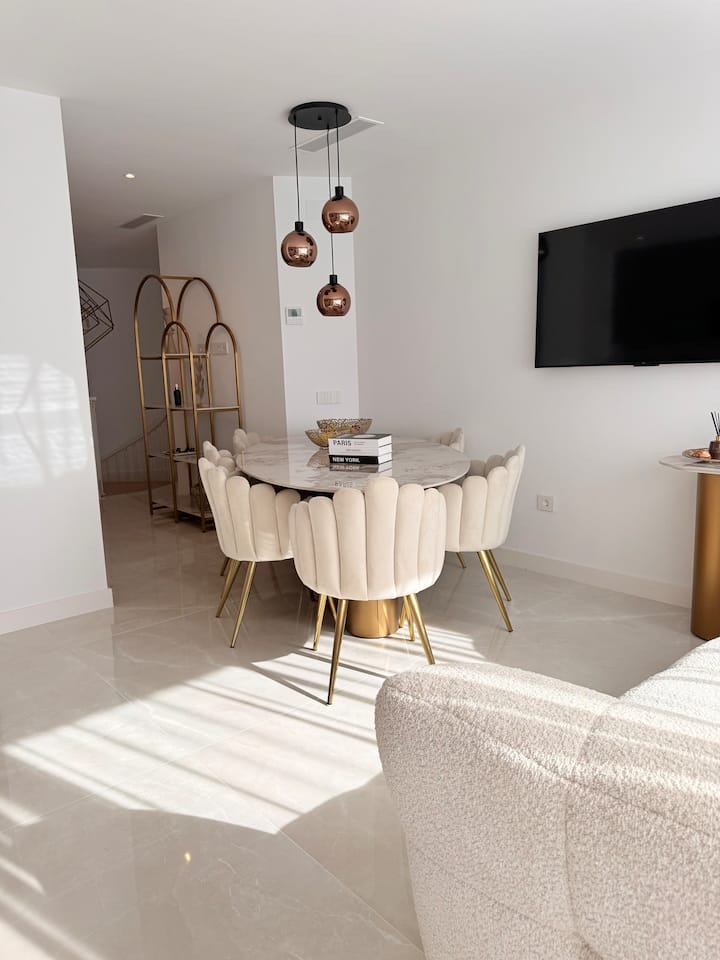 Luxe Verblijf In Carihuela · Rooftop Zwembad - Torremolinos