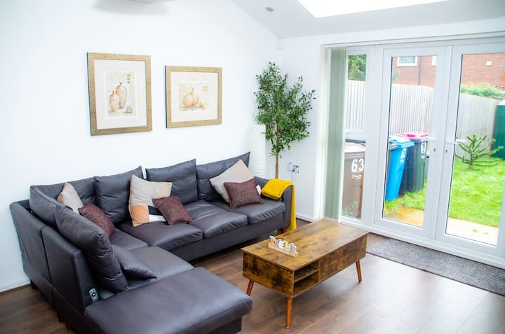 A Stunning Home In The Earth Of Manchester - Salford