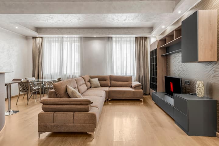 Heart Of Northern Avenue | 2bdr Luxury Apartment - Yerevan