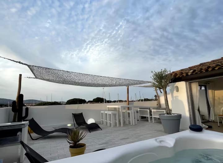 Duplex Roof Top, Jacuzzi & Vue Mer à Port Grimaud - Grimaud