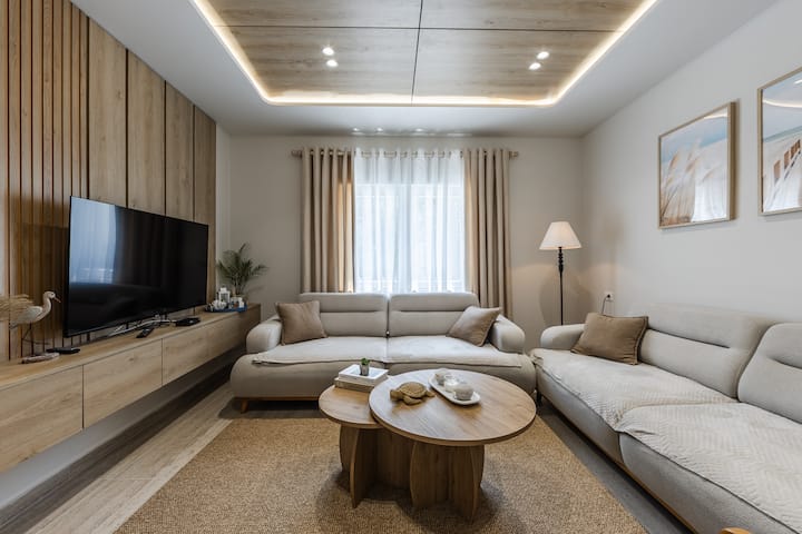 Loen Modern Seaside Apartment 3br Free Parking - Durrës