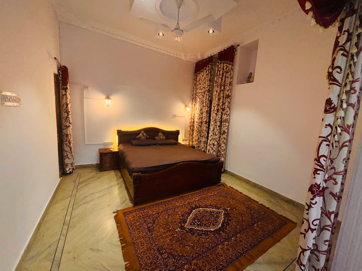 Shringar - 200 Sq Ft Studio Stay - Gujarat
