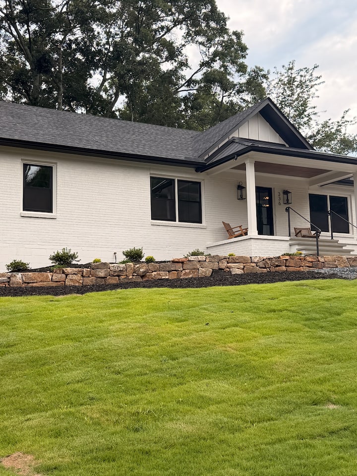 Roswell Cottage Perfect For Groups, Near Canton St - Alpharetta, GA