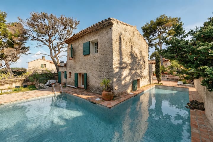 L'enclos - Cassis - Winkyhouse - Cassis