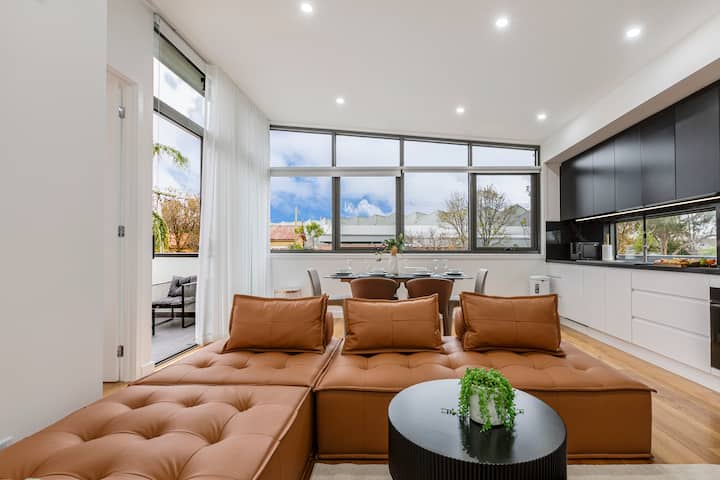 Stylish Williamstown 3br | Beach, Cbd & Museum - Williamstown