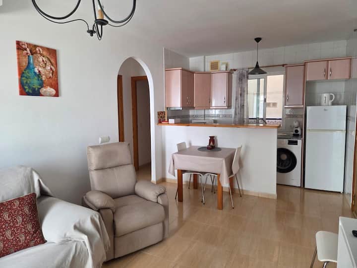 Acogedor Apartamento Céntrico De Dos Habitaciones. - Nerja