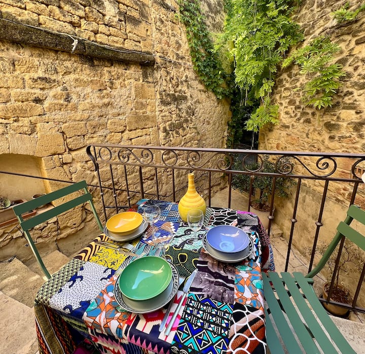 Maison Provençale Au Cœur Du Village De Lauris - Lourmarin
