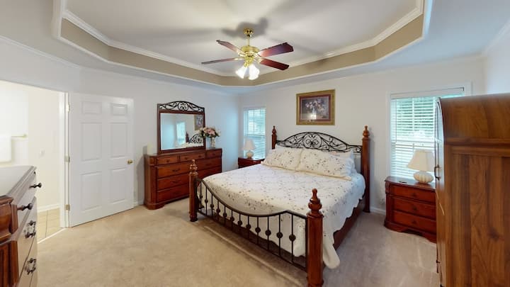 Murfreeboro Family Retreat - Murfreesboro, TN