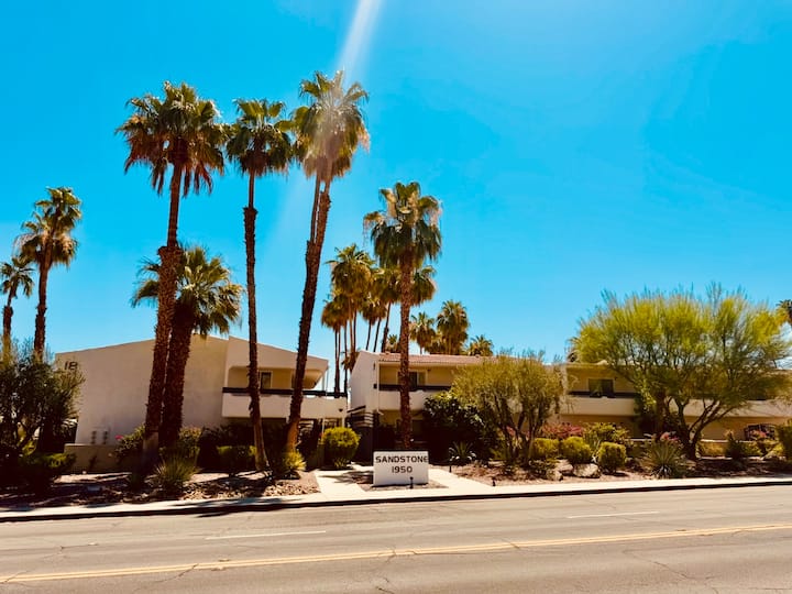 Palm Springs Cozy Escape - Palm Springs, CA