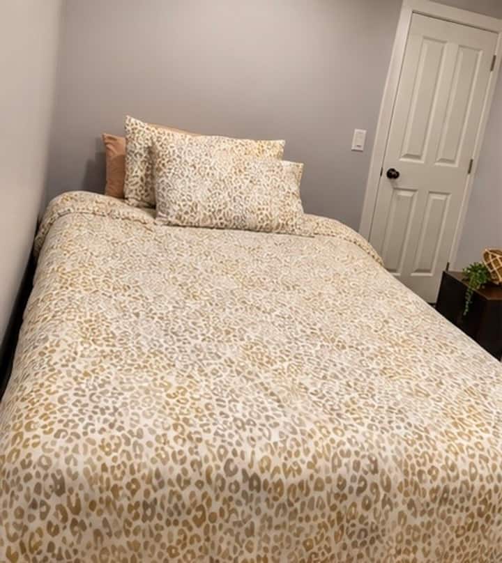 Basement Home In Fort Mcmurray(newly Renovated) - Fort McMurray