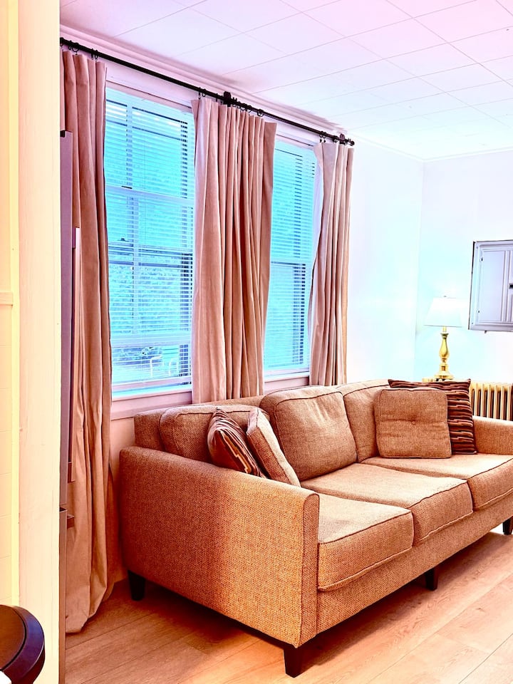 *Historic Downtown Retreat | 2 Bed, 1 Bath* - Bangor, ME