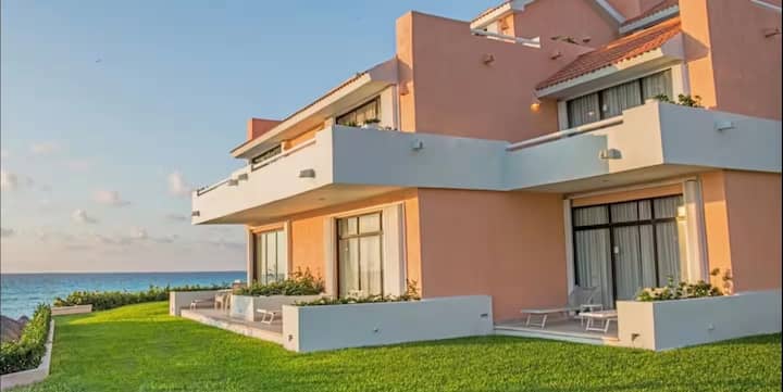 Private Beach Villa At Wyndham Grand - Cancún