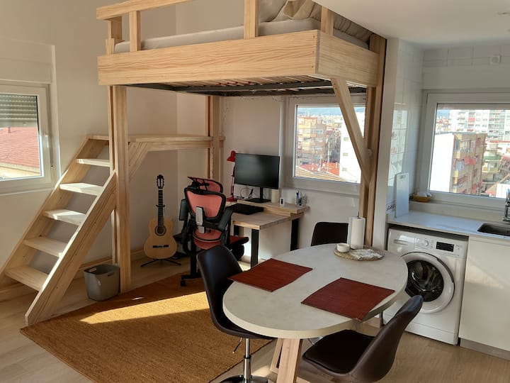 Sunny Penthouse Studio With A Private Terrace. - Alicante