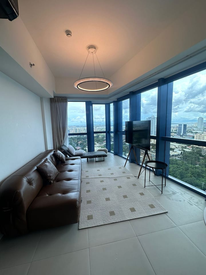 Elegant 1br In Cebu It Park | Pool, Gym & Mall - Cebu City