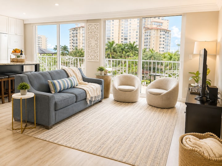 Escape To Paradise At Seashell Island! - Marco Island, FL