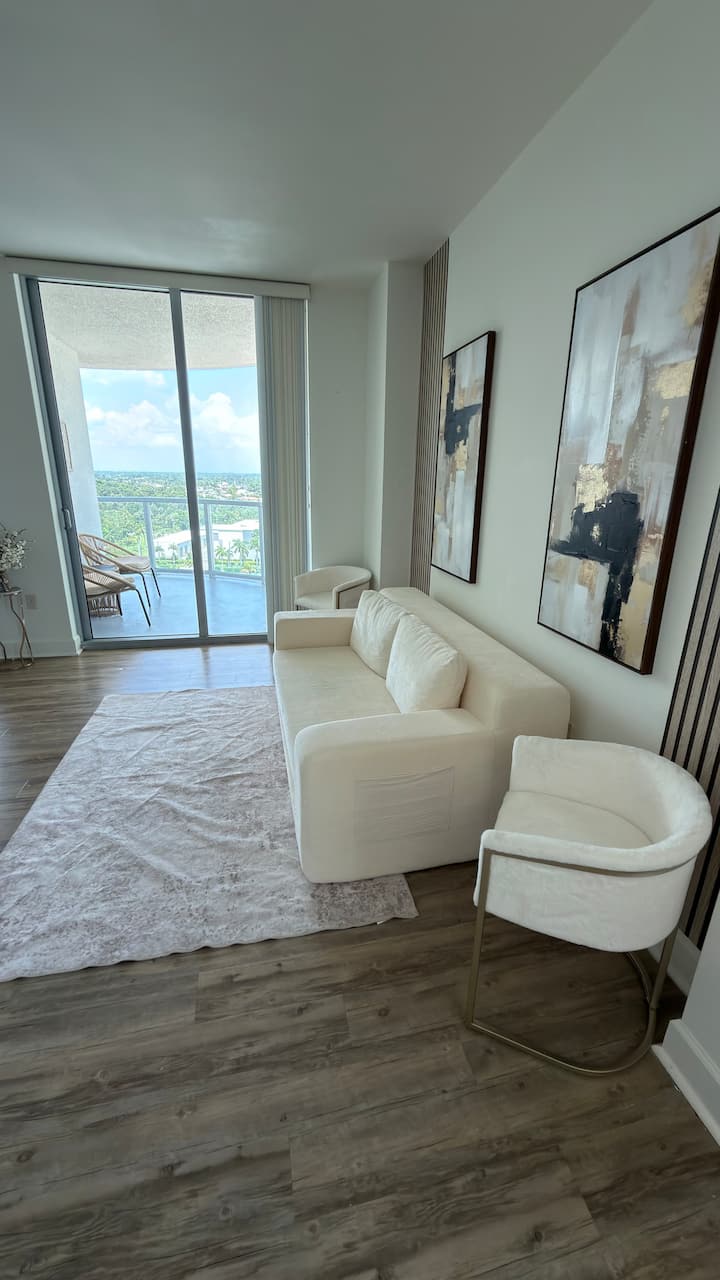 Studio Apartment With Stunning Ocean Views - Fort Myers, FL