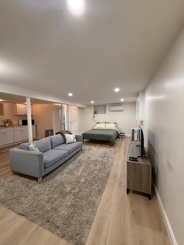 Spacious Studio Near Nyc  Parking  Private Entry - Splash Pad, Teaneck