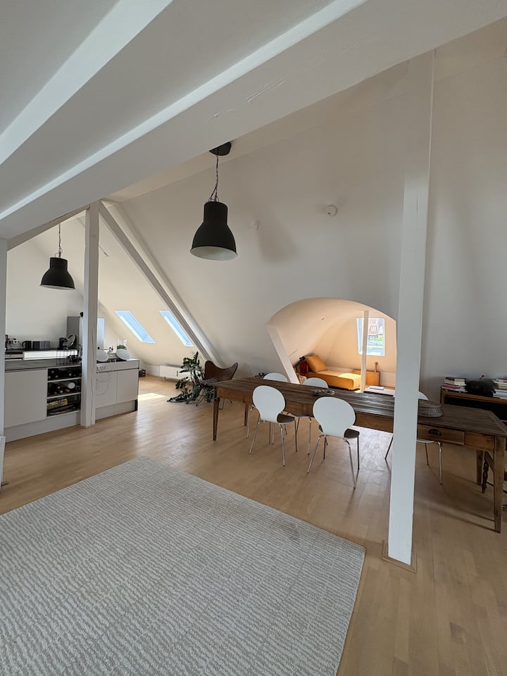 Exceptional Loft Near English Garden - München