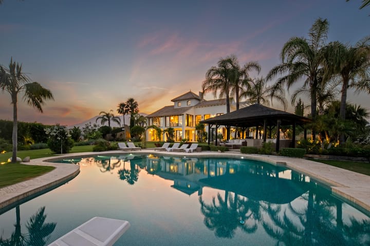 Villa Siempre Viva-estepona Estate, Gym, Sea Views - Estepona