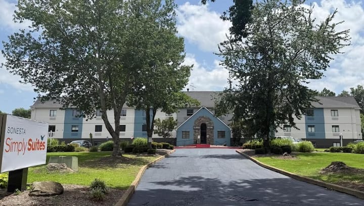 Sonesta Simply Suites Memphis 2 Double Studio - Germantown, TN
