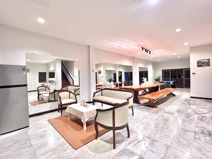 3 Brothers House Bkk | 16 Guest | Near Bts Ekkamai - Bangkok