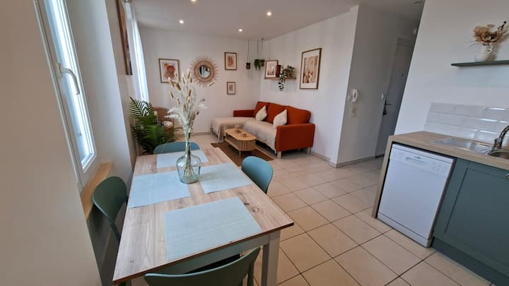 Appartement 2 Chambres Entre Plage Et Village - Le Pradet