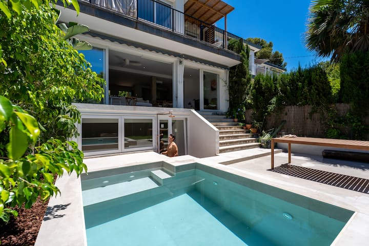 Sea & Pool Mediterranean Home | 1 Min Beach Access - Spanien