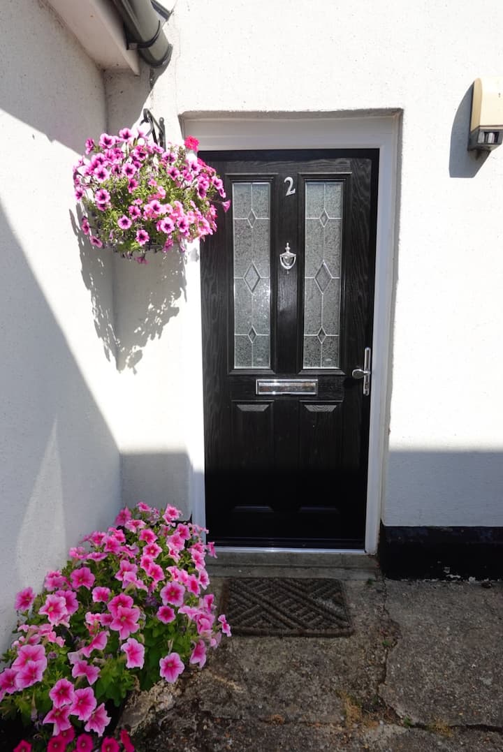 Glynne - 2 Bedroom Flat In Woking - Woking