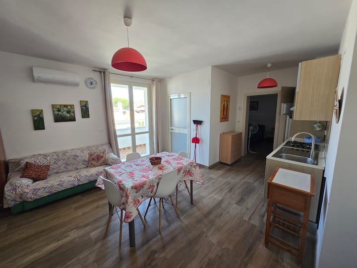 Mare  Balcony  A/c  Beach Included - Roseto degli Abruzzi