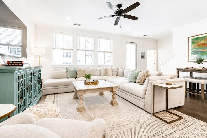 The Getaway, 2mi-sq+pool By Velvet Ditch Villas - Oxford, MS