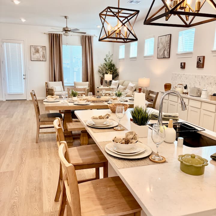 Luxury Modern Farmhouse League City /Kemah - Seabrook, TX