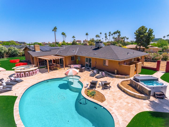 Desert Paradise - Pool, Hot Tub, Sleeps 14 - Scottsdale, AZ