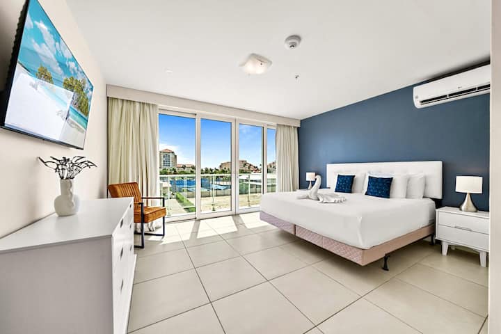 3br 3ba Condo - Walk To Beach, Shops & Dining - Aruba