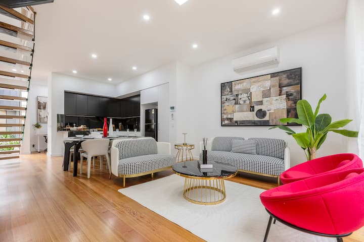 Spacious Home Near Williamstown Beach & Cbd - Bayside City