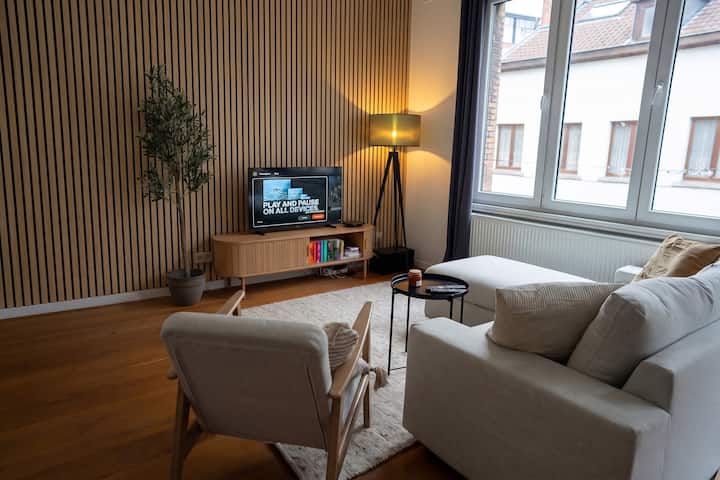 Stylish 1-bedroom Apartment In Sablon - Bruselas