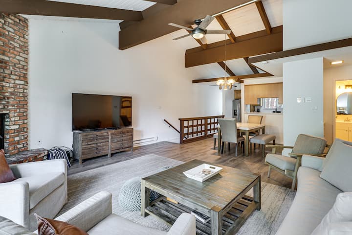 1 Mi To Lake Tahoe! Family & Pet-friendly Getaway - Carson City, NV