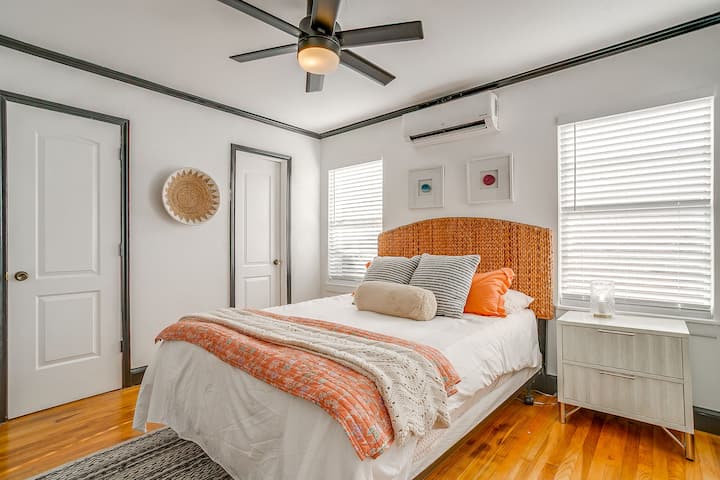 Cozy Cultural District Retreat - Fort Worth, TX