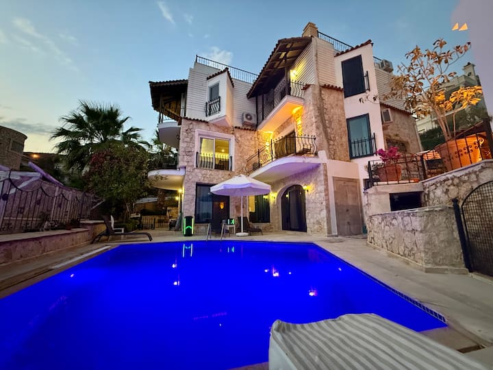 Kalkan Deniz Kenarı Ikiz Villa Apart 4 Kişi - Kalkan