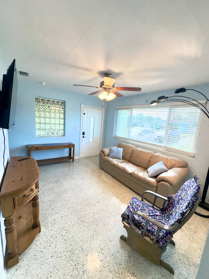 Beach Oasis - Ormond Beach, FL