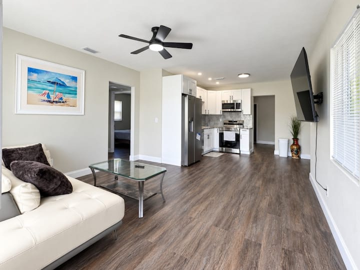 Modern Clearwater Retreat | Near Beach & Downtown - Dunedin, FL
