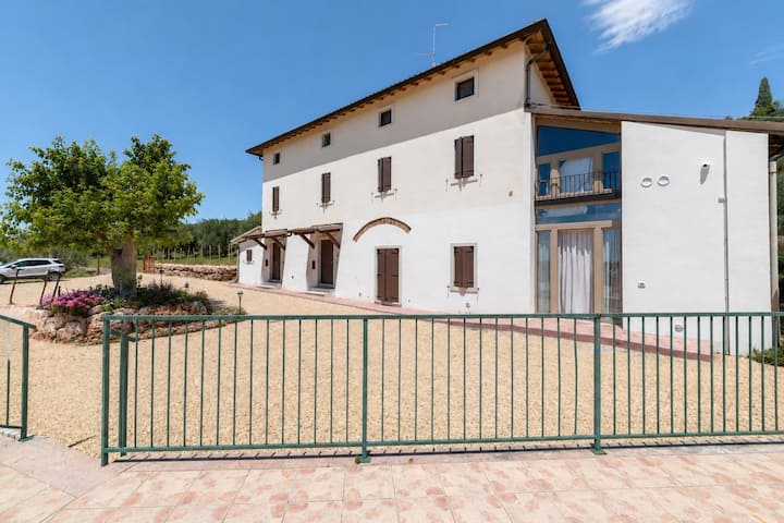 Casale Dei Sogni Intera Villa Privata - Garda