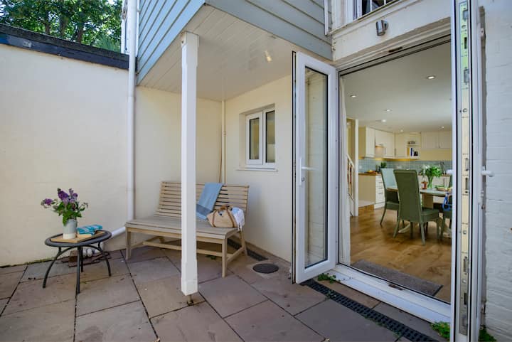 1 Abiff Place - Sidmouth