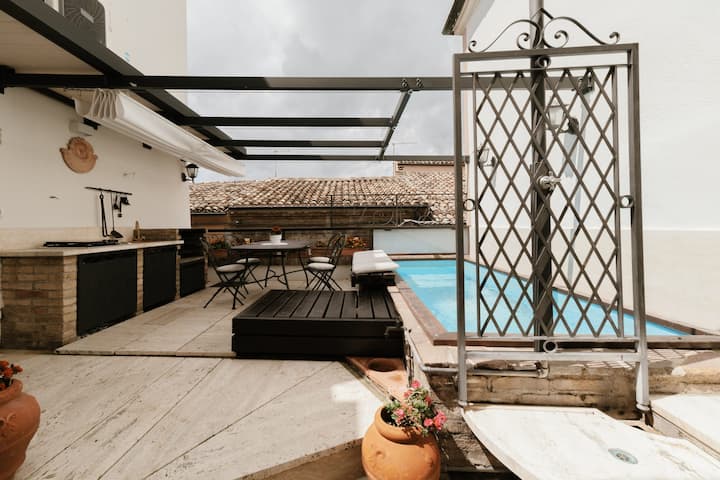 Casa Con Terrazza In Piazza Centrale A Sirolo - Sirolo