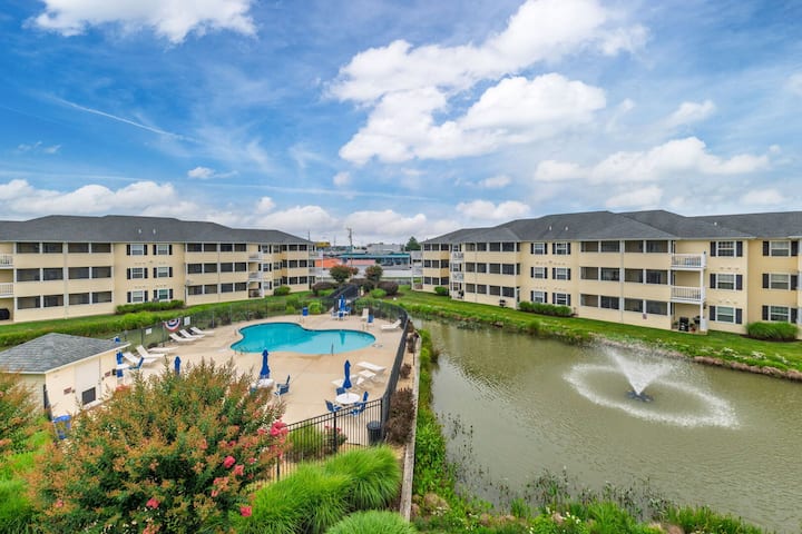 Rehoboth Beach Condo Walk To Shops And Restaurants - Dewey Beach, DE