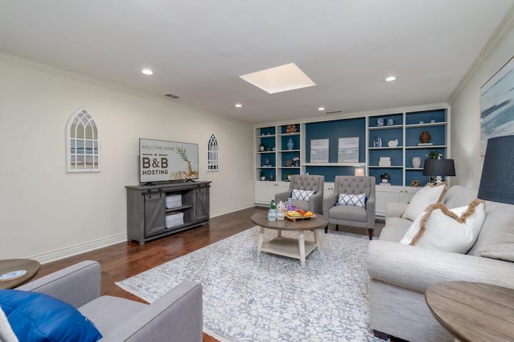 "Blue Bonnet Retreat"  Charming 3-bedroom Coastal - Abilene, TX