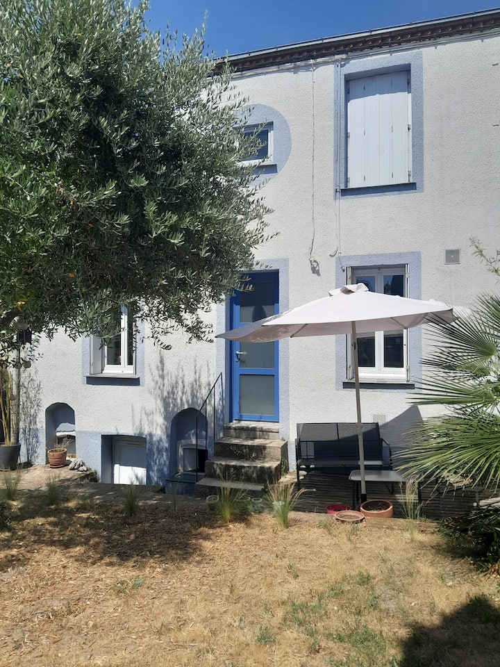 Charmante Maison Individuelle Avec Jardin - Cholet