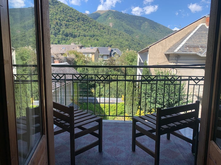 Duplex Dexception.
Terrasse Avec Vue Montagne - Bagnères-de-Luchon