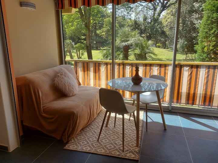 Studio Dans Une Résidence Avec Parc Et Piscines - Mandelieu-La Napoule